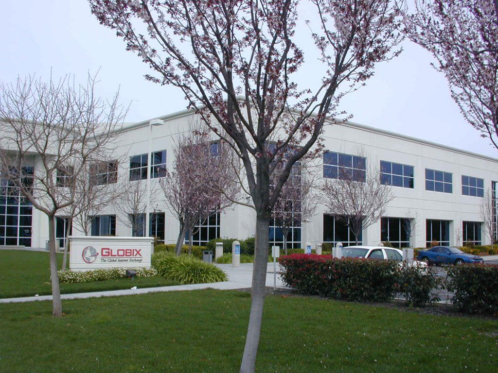 Globix – Thomas J. Ackermann