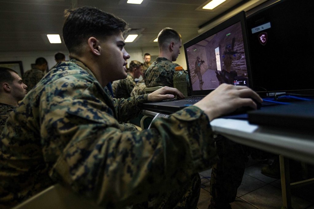 The sparring partner who roughs up US Marines with Snapchat at the USMC ...